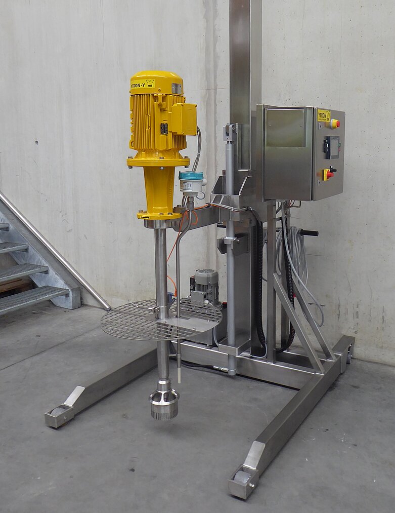 Production of cosmetics in small batches